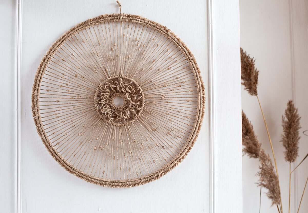 string wall hanging decoration